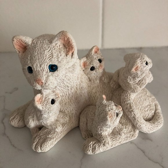 Stone Critters | Accents | Vintage Stone Critters White Cat Kittens ...